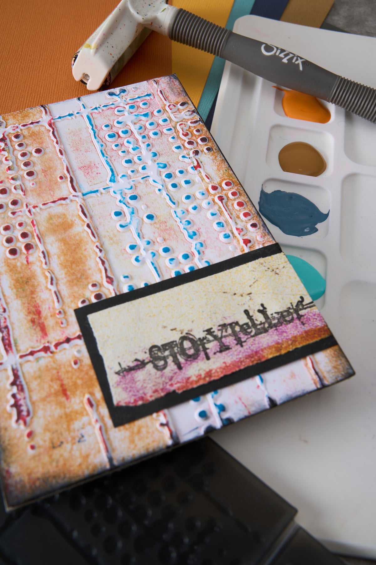 Sizzix Multi-Level Embossing Folder - Dot Matrix by Seth Apter – Sizzix ...